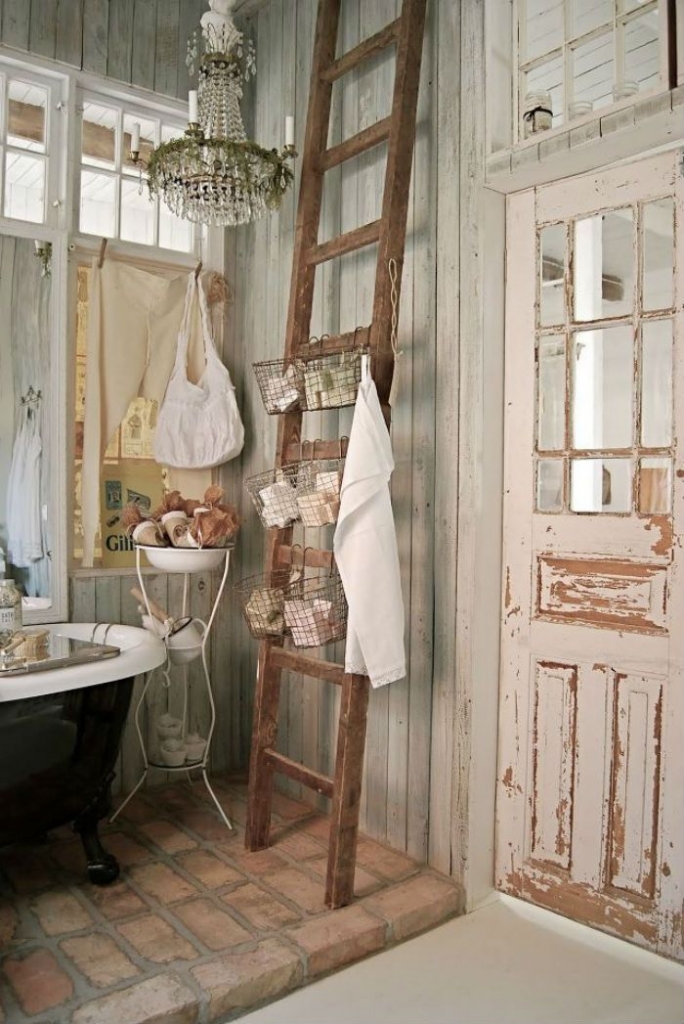 How to Decorate with Vintage Ladders {20 Ways to Inspire}