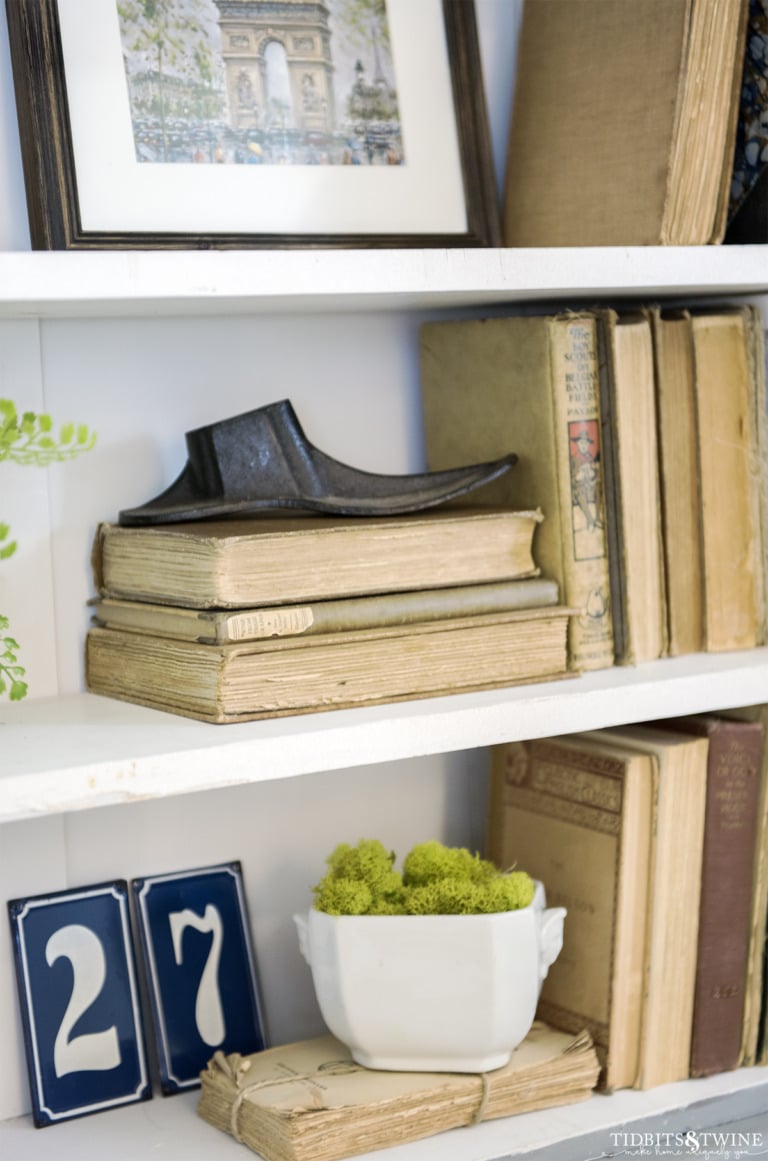 How to Decorate with Books: Simple Ideas that Work - Tidbits&Twine
