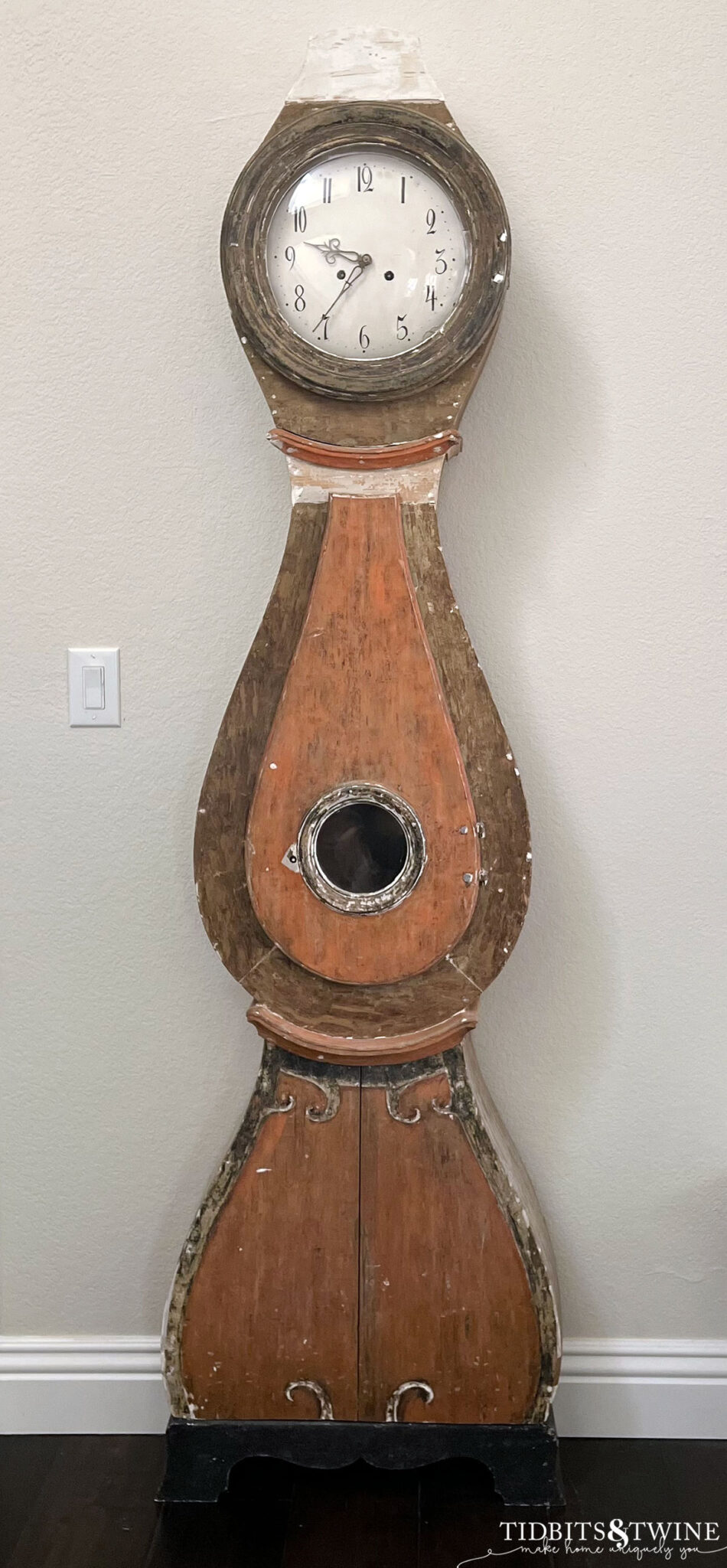 Mora Clock Makeover - I Finally Painted It! - Tidbits&Twine