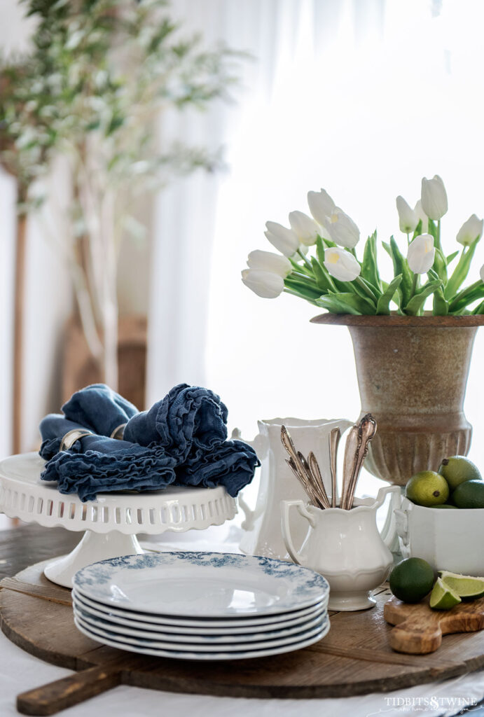 Neutral Spring Tour - Entry & Dining Room - Tidbits&Twine