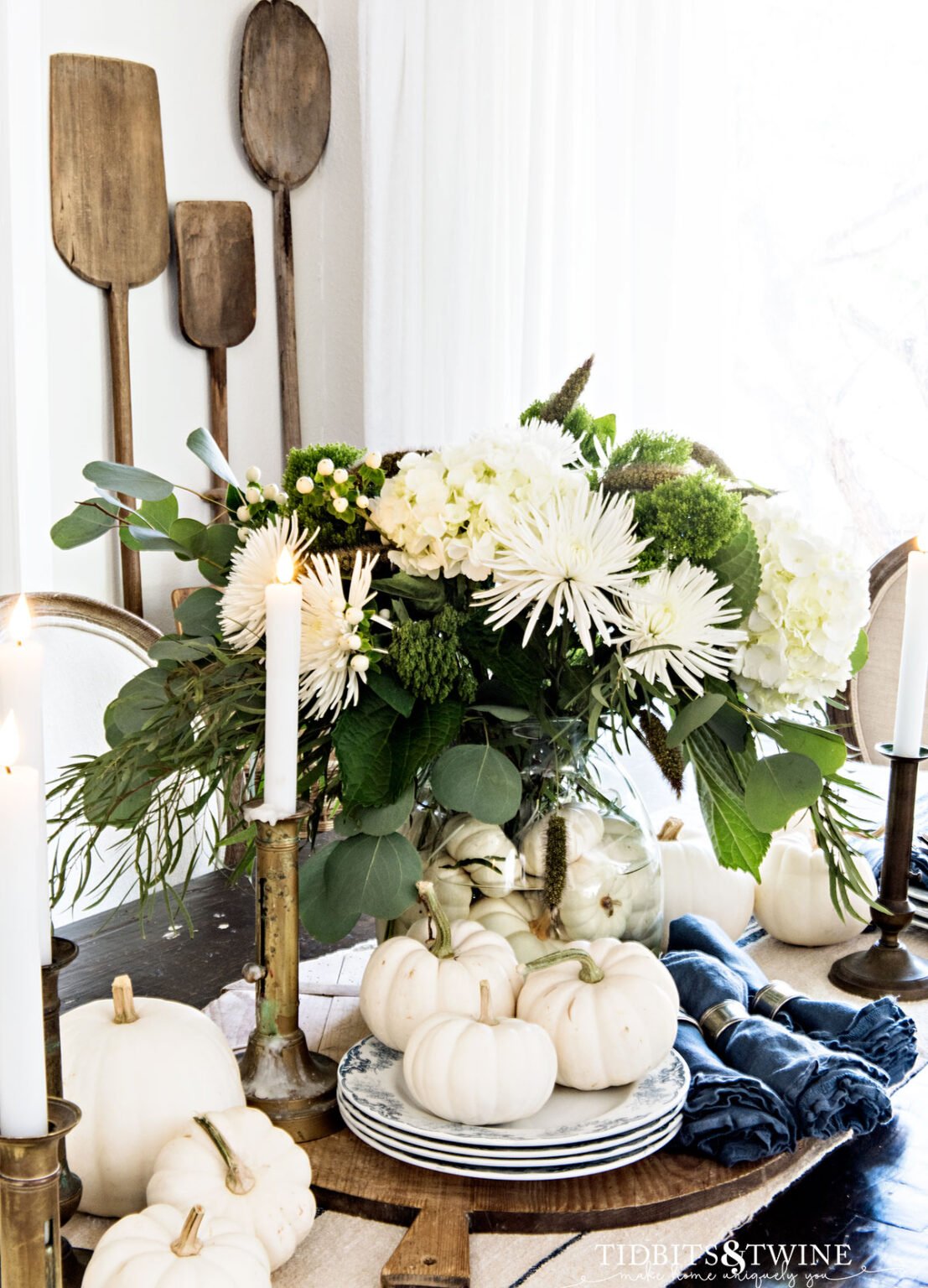 15 Easy Fall Vignette Ideas - Tidbits&Twine