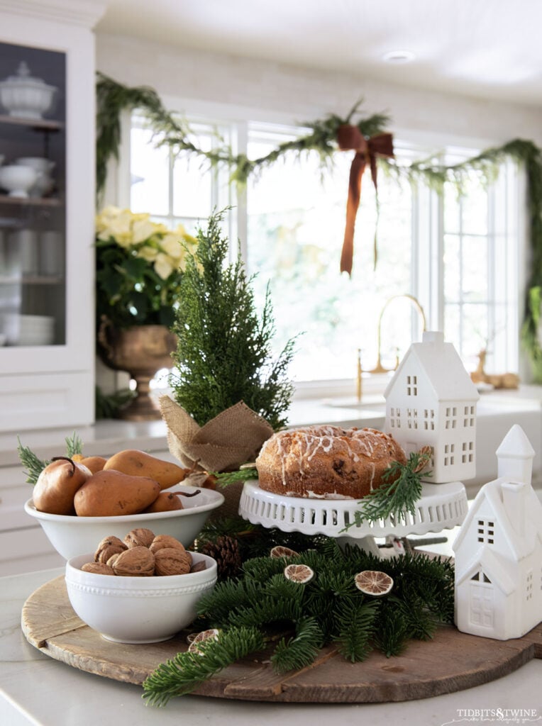 Beautiful Christmas Vignettes for Every Corner of Your Home
